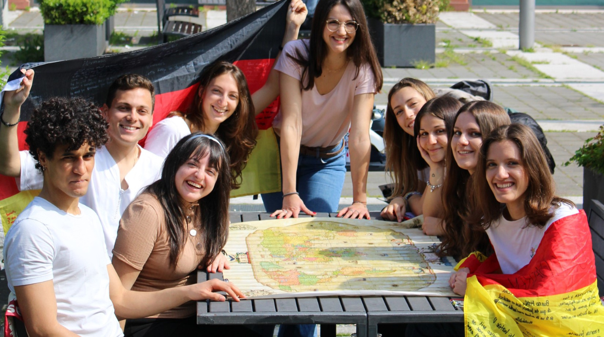 Info Day Bando Erasmus + Traineeship e Exchange extra UE a.a 2023-24 ... Info Day Bando Erasmus + Traineeship e Exchange extra UE a.a 2023-24 ...